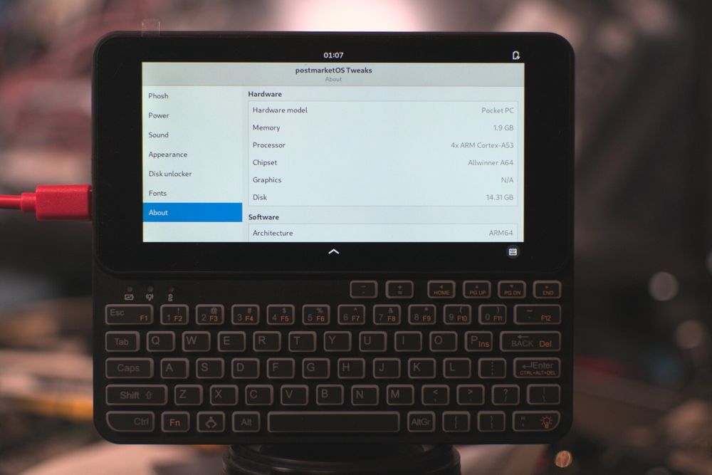 A look at Popcorn Computer's new Pocket P.C.